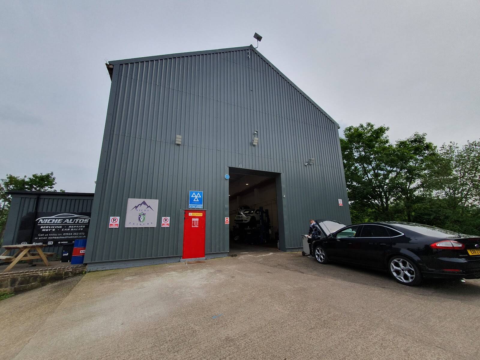 Trusted Garage for MOT, Servicing & Repairs | Book Online Today | Niche ...